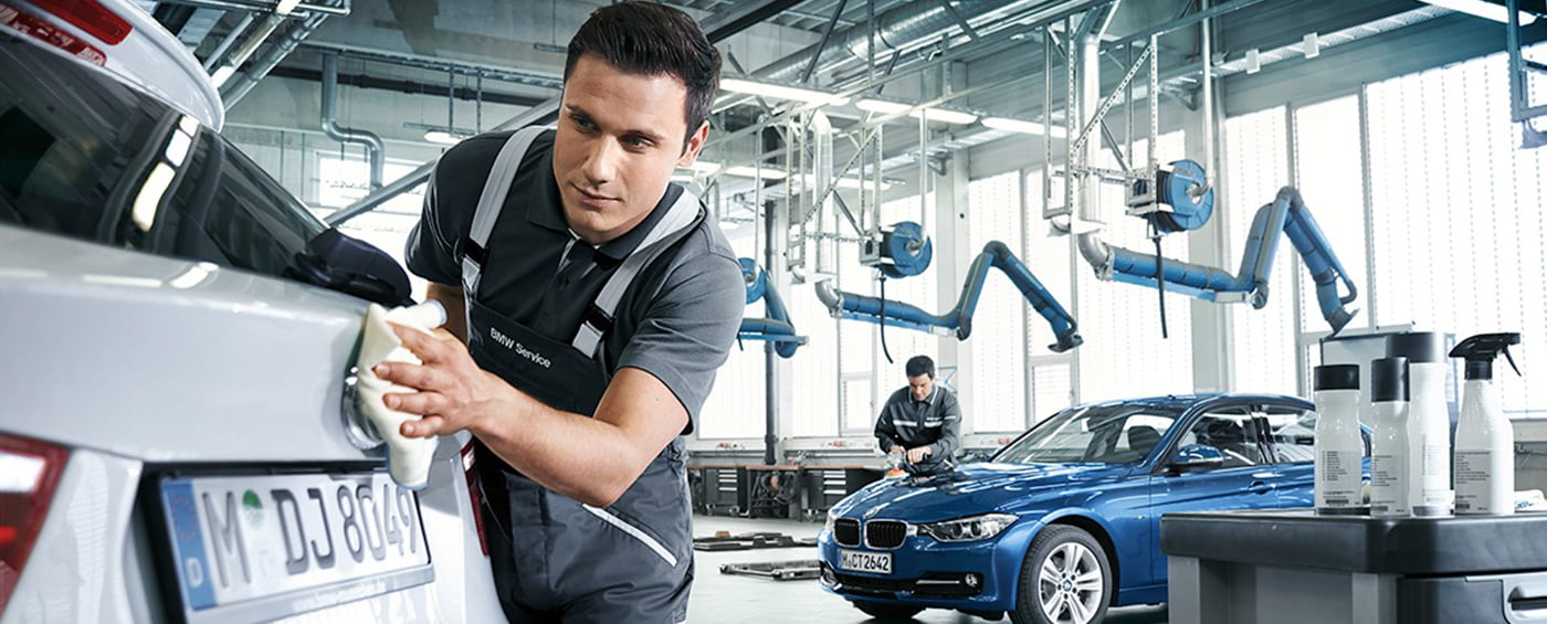 KFZ-Mechatroniker (m/w/d) - Autohaus Schmidt